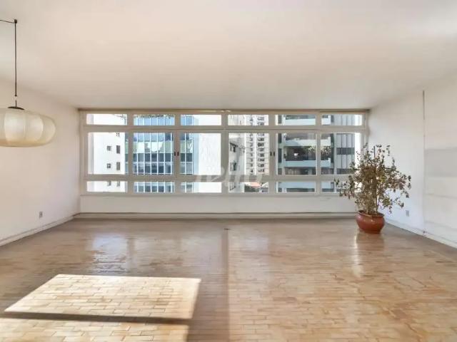 Apartamento para Venda em São Paulo/SP Jardim Paulista 3 Quartos