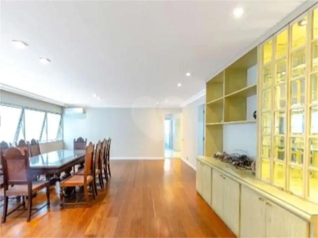 Apartamento para Venda em São Paulo/SP Jardim Paulista 3 Quartos