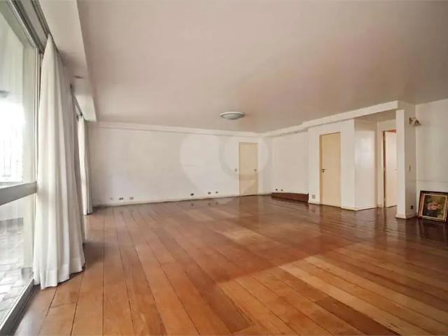 Apartamento para Venda em São Paulo/SP Jardim Paulista 3 Quartos