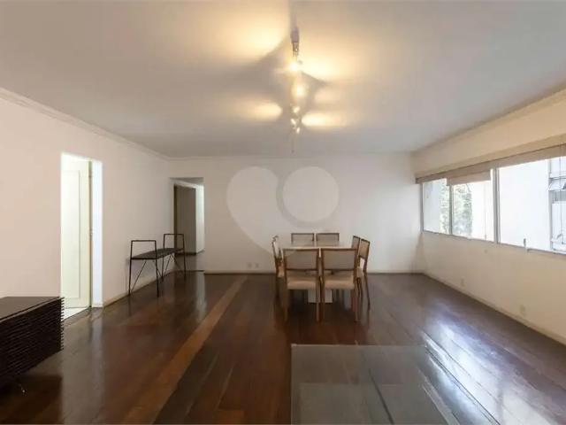 Apartamento para Venda em São Paulo/SP Jardim Paulista 3 Quartos