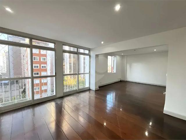 Apartamento para Venda em São Paulo/SP Jardim Paulista 3 Quartos