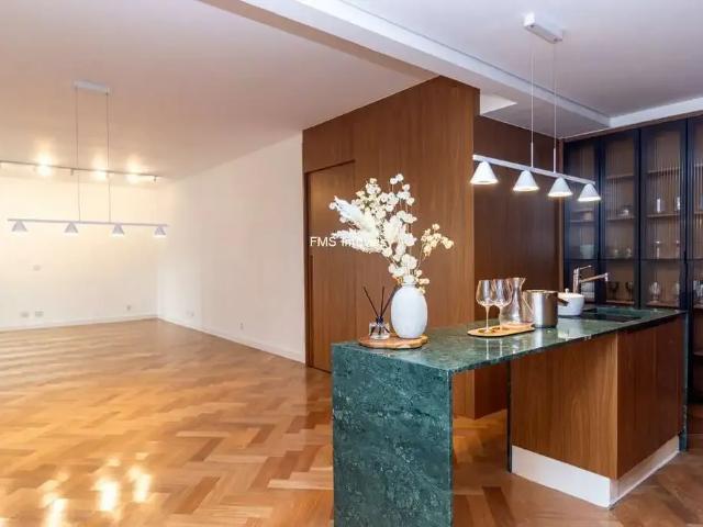 Apartamento para Venda em São Paulo/SP Jardim Paulista 3 Quartos