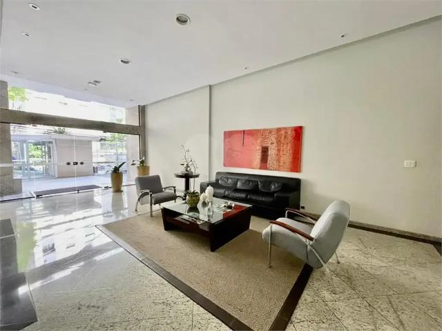 Apartamento para Venda em São Paulo/SP Jardim Paulista 3 Quartos