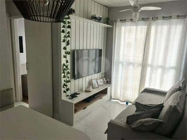 Apartamento para Venda em São Paulo/SP Jardim Santa Emília 2 Quartos