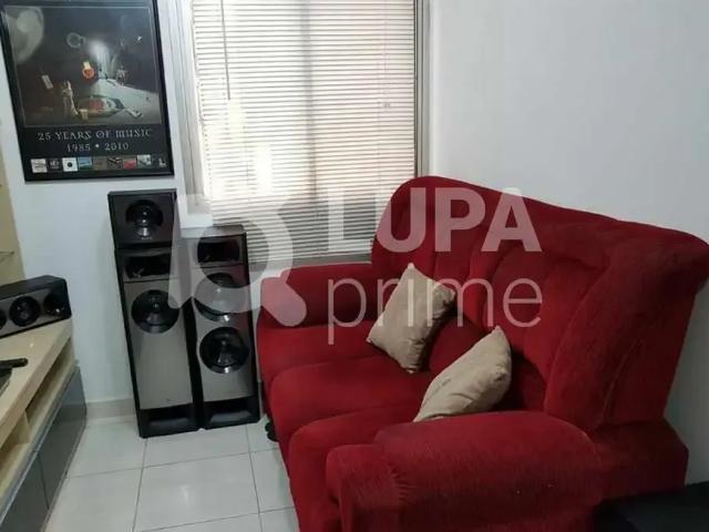 Apartamento para Venda em São Paulo/SP Lapa de Baixo 2 Quartos