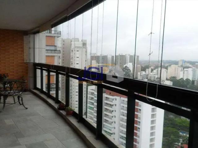 Apartamento para Venda em São Paulo/SP Panamby 4 Quartos