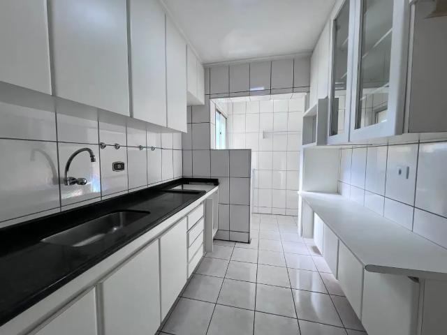Apartamento para Venda em São Paulo/SP Parque Maria Domitila 2 Quartos