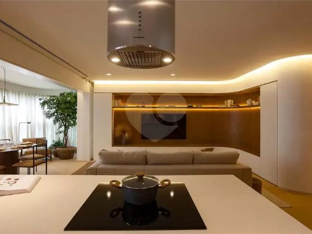 Apartamento para Venda em São Paulo/SP Pinheiros 2 Quartos