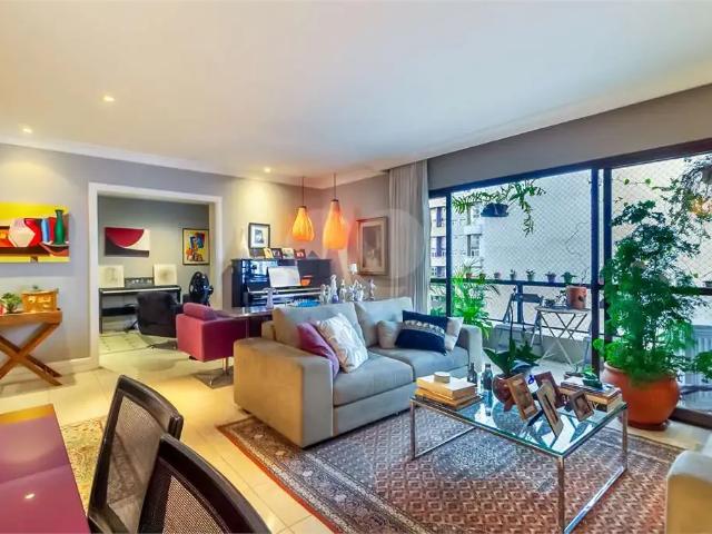Apartamento para Venda em São Paulo/SP Pinheiros 3 Quartos