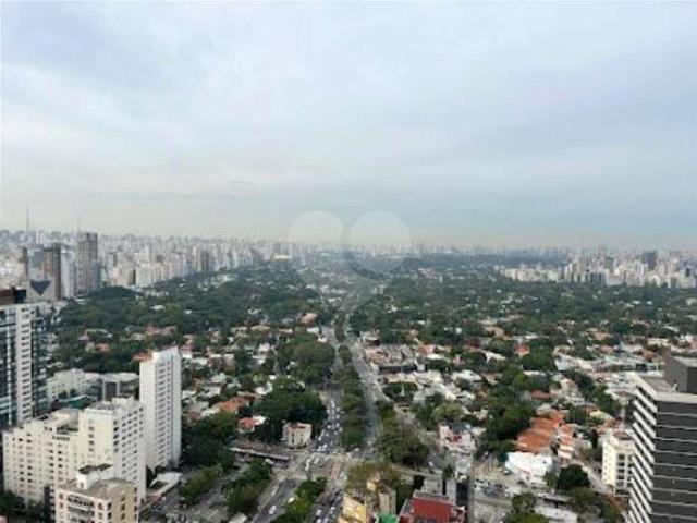 Apartamento para Venda em São Paulo/SP Pinheiros 3 Quartos