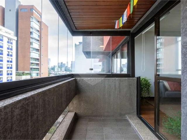 Apartamento para Venda em São Paulo/SP Pinheiros 3 Quartos