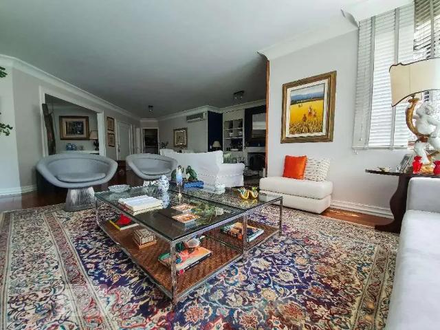 Apartamento para Venda em São Paulo/SP Real Parque 4 Quartos