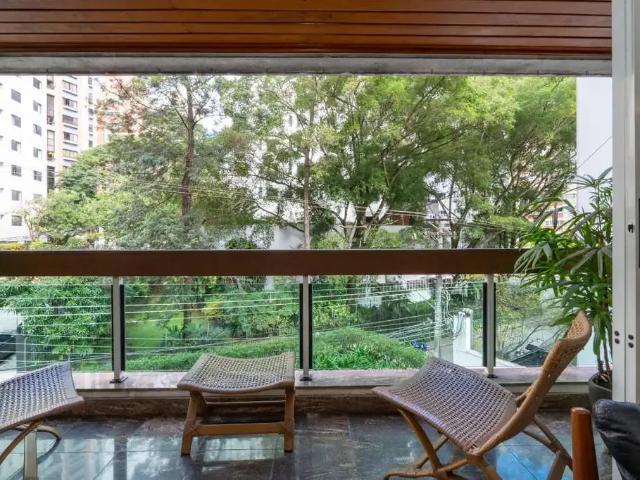 Apartamento para Venda em São Paulo/SP Real Parque 4 Quartos