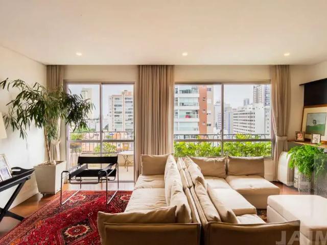 Apartamento para Venda em São Paulo/SP Sumaré 3 Quartos