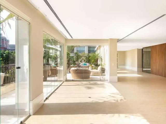 Apartamento para Venda em São Paulo/SP Vila Olímpia 4 Quartos