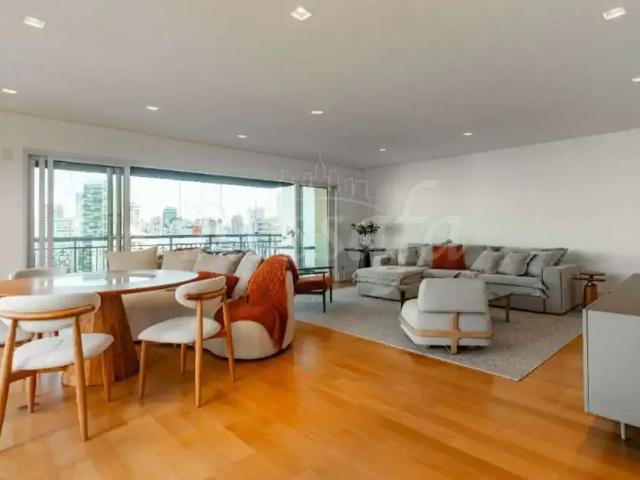 Apartamento para Venda em São Paulo/SP Vila Olímpia 3 Quartos