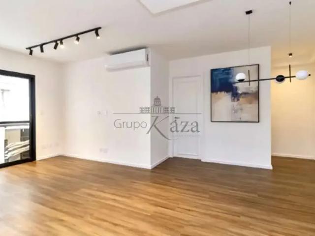 Apartamento para Venda em São Paulo/SP Vila Olímpia 3 Quartos