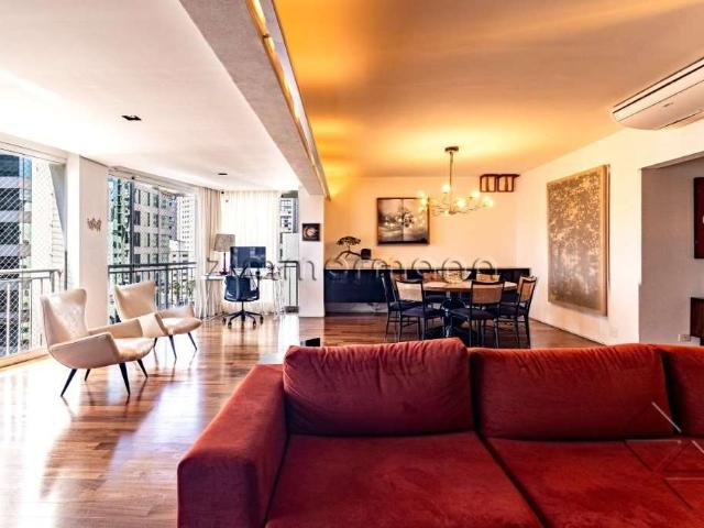Apartamento para Venda em São Paulo/SP Vila Olímpia 3 Quartos
