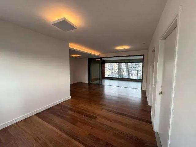 Apartamento para Venda em São Paulo/SP Vila Olímpia 3 Quartos