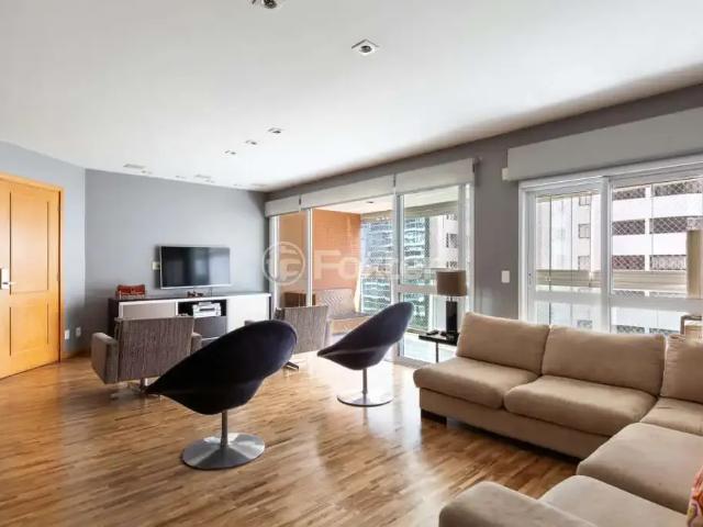 Apartamento para Venda em São Paulo/SP Vila Olímpia 3 Quartos