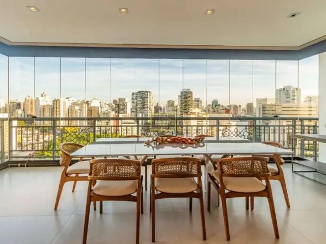 Apartamento para Venda em São Paulo/SP Vila Olímpia 3 Quartos