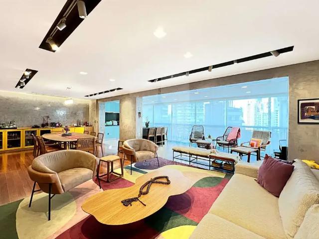 Apartamento para Venda em São Paulo/SP Vila Nova Conceição 4 Quartos