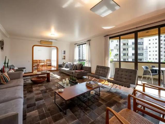 Apartamento para Venda em São Paulo/SP Vila Nova Conceição 4 Quartos