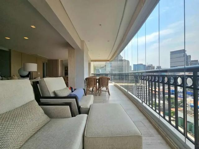 Apartamento para Venda em São Paulo/SP Vila Nova Conceição 4 Quartos