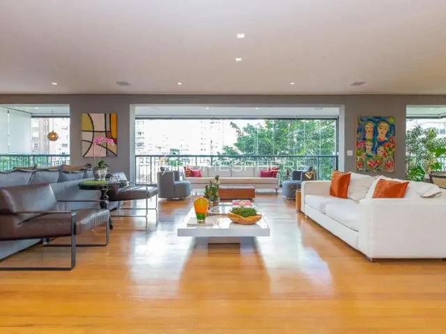 Apartamento para Venda em São Paulo/SP Vila Nova Conceição 4 Quartos