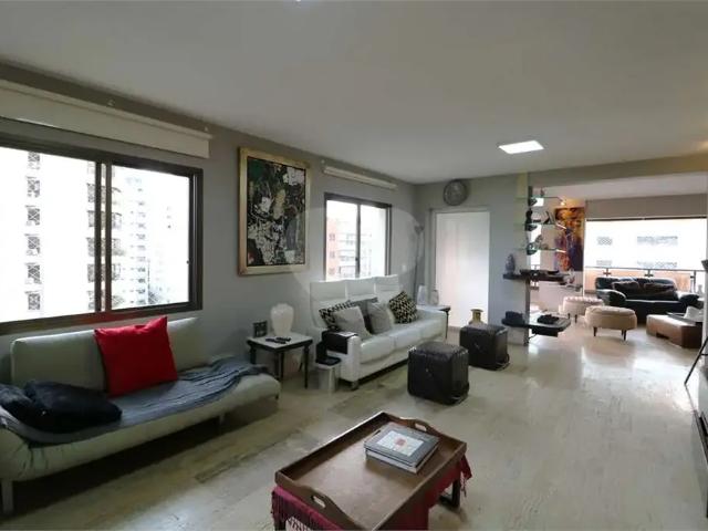 Apartamento para Venda em São Paulo/SP Vila Nova Conceição 4 Quartos