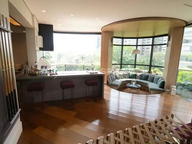 Apartamento para Venda em São Paulo/SP Vila Nova Conceição 5 Quartos