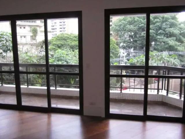 Apartamento para Venda em São Paulo/SP Vila Nova Conceição 3 Quartos