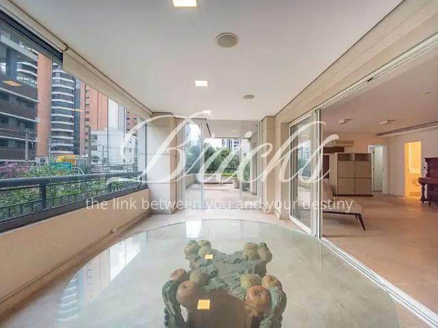 Apartamento para Venda em São Paulo/SP Vila Nova Conceição 3 Quartos