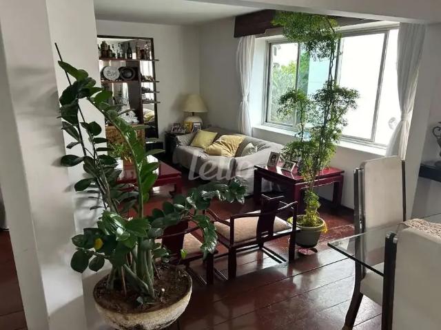 Apartamento para Venda em São Paulo/SP Vila Nova Conceição 3 Quartos