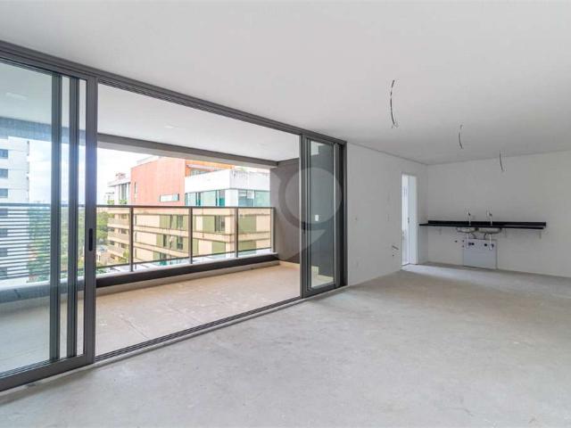 Apartamento para Venda em São Paulo/SP Vila Nova Conceição 3 Quartos