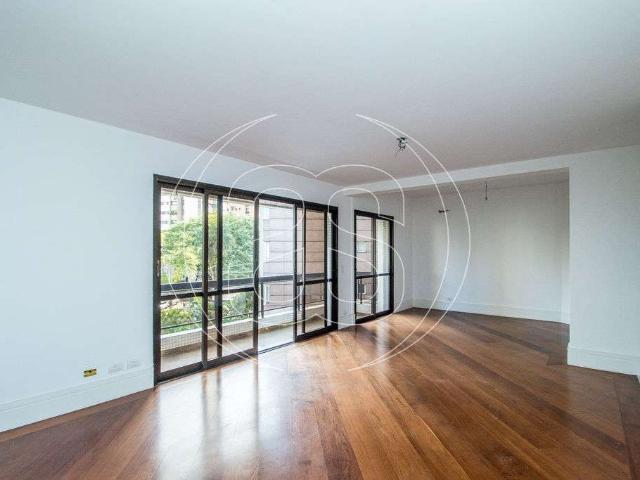 Apartamento para Venda em São Paulo/SP Vila Nova Conceição 3 Quartos