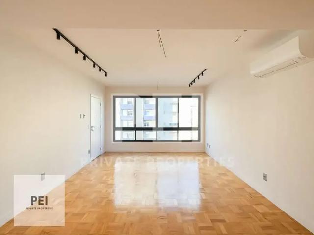 Apartamento para Venda em São Paulo/SP Vila Nova Conceição 3 Quartos