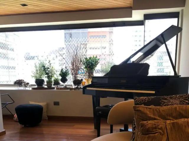 Apartamento para Venda em São Paulo/SP Vila Nova Conceição 3 Quartos