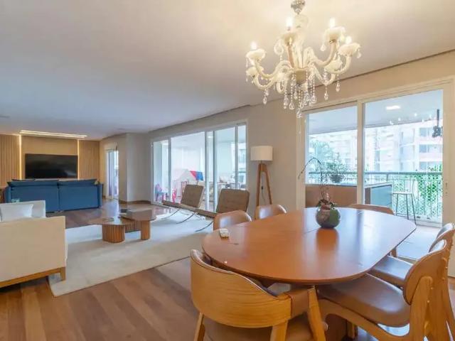 Apartamento para Venda em São Paulo/SP Vila Nova Conceição 3 Quartos