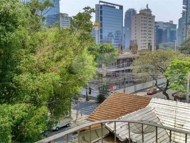 Apartamento para Venda em São Paulo/SP Vila Nova Conceição 3 Quartos