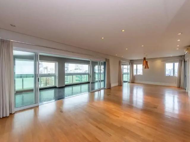 Apartamento para Venda em São Paulo/SP Vila Uberabinha 4 Quartos