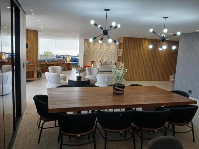 Apartamento para Venda em São Paulo/SP 4 Dorm. 542 m2 Área Útil