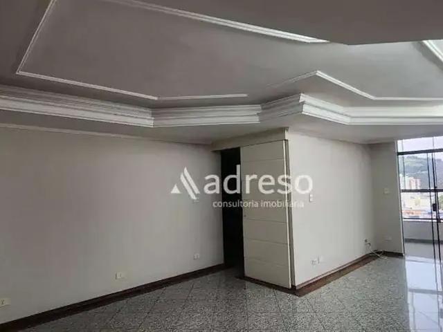 Apartamento para Venda em São Roque/SP Centro 4 Quartos