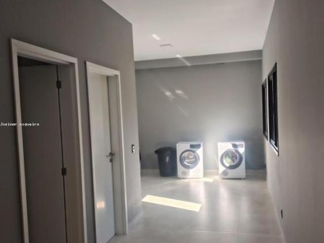 Apartamento para Venda em São Sebastião, Boiçucanga, 2 dormitórios, 2 suítes, 2 banheiros, 1 vaga
