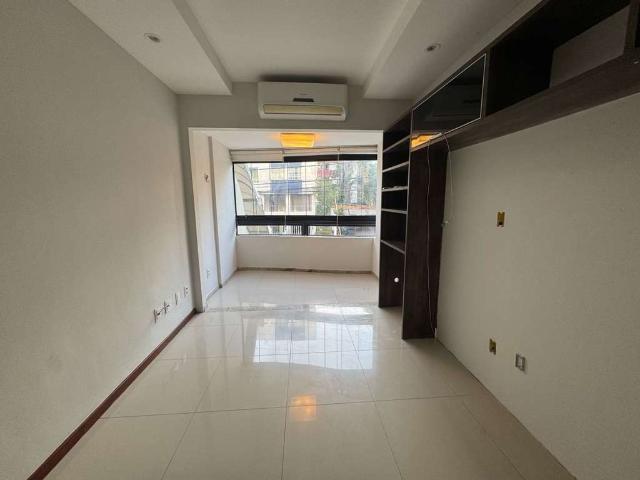 Apartamento para Venda em Salvador/BA Costa Azul 3 Quartos