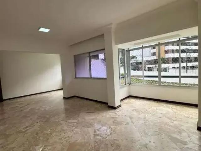 Apartamento para Venda em Salvador/BA Caminho das Árvores 3 Quartos