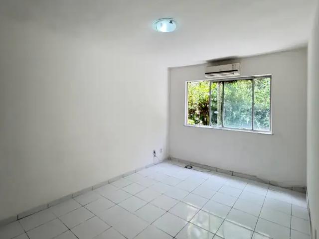 Apartamento para Venda em Salvador/BA Canabrava 2 Quartos