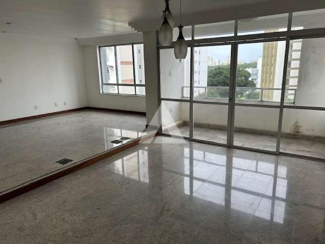 Apartamento para Venda em Salvador/BA Candeal 4 Quartos