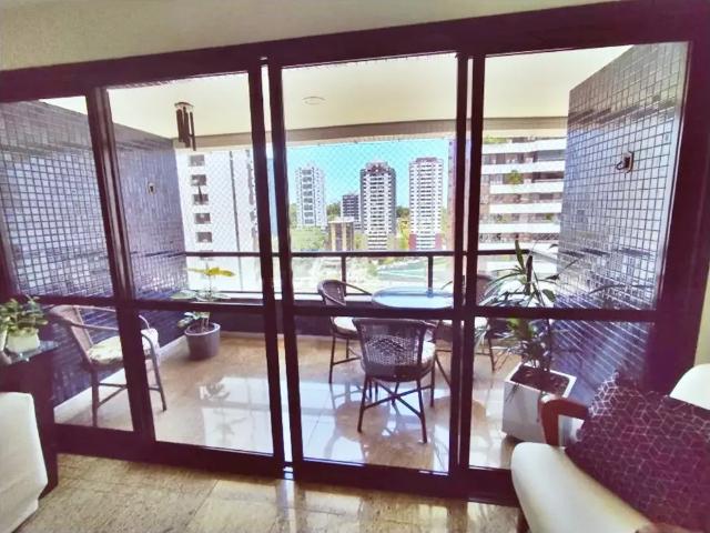 Apartamento para Venda em Salvador/BA Candeal 4 Quartos