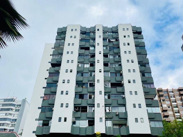 Apartamento para Venda em Salvador/BA Candeal 1 Quartos